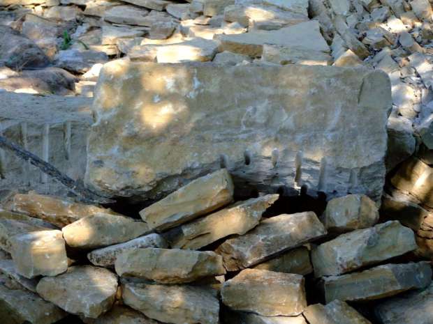 Moving Large Stones Manually – Stone Arch Bridges